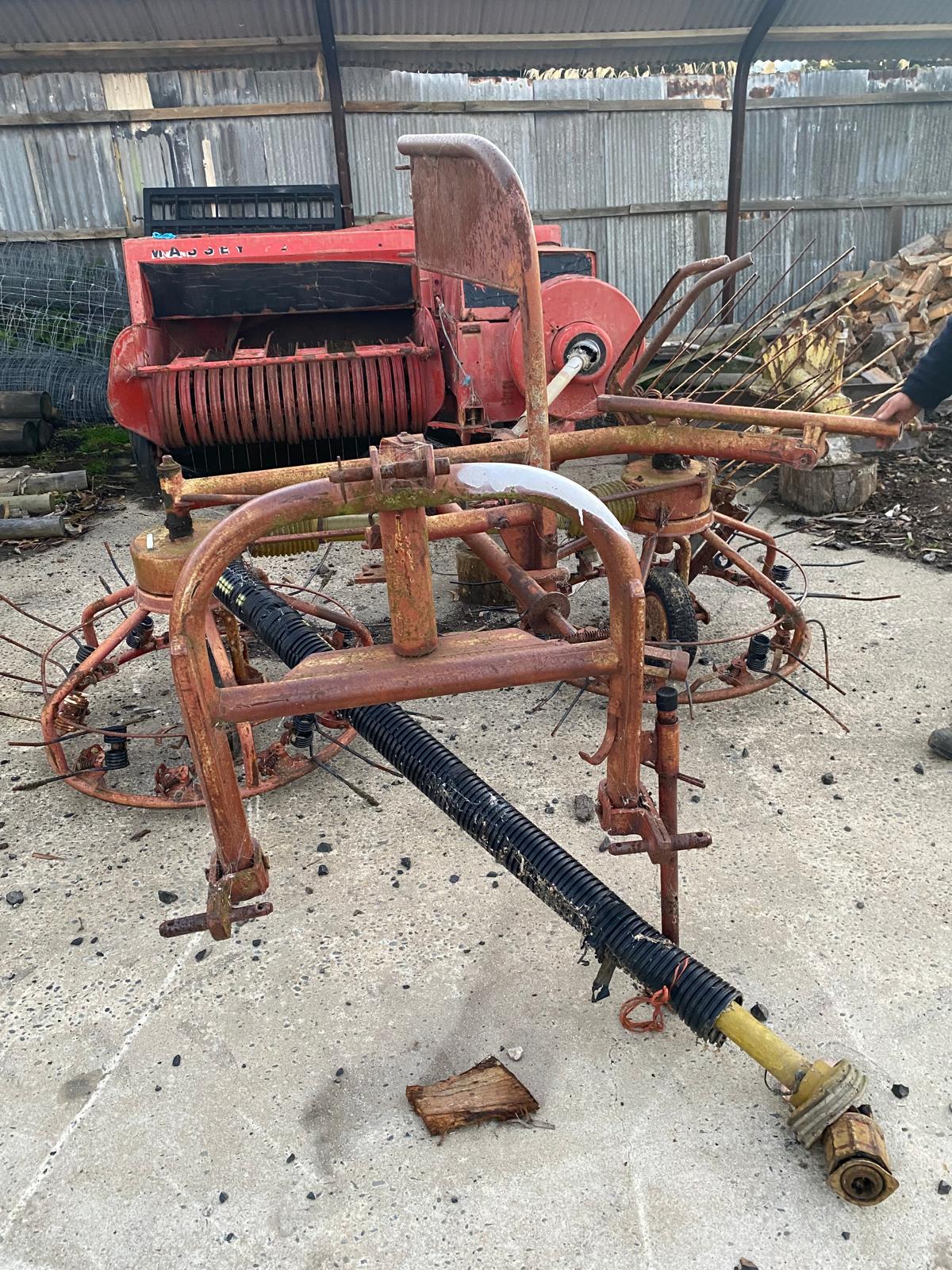 RW & KL Smaill Clearing Sale