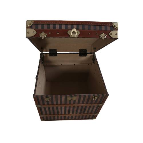 Oak Trunk Side Table | Urbano Interiors
